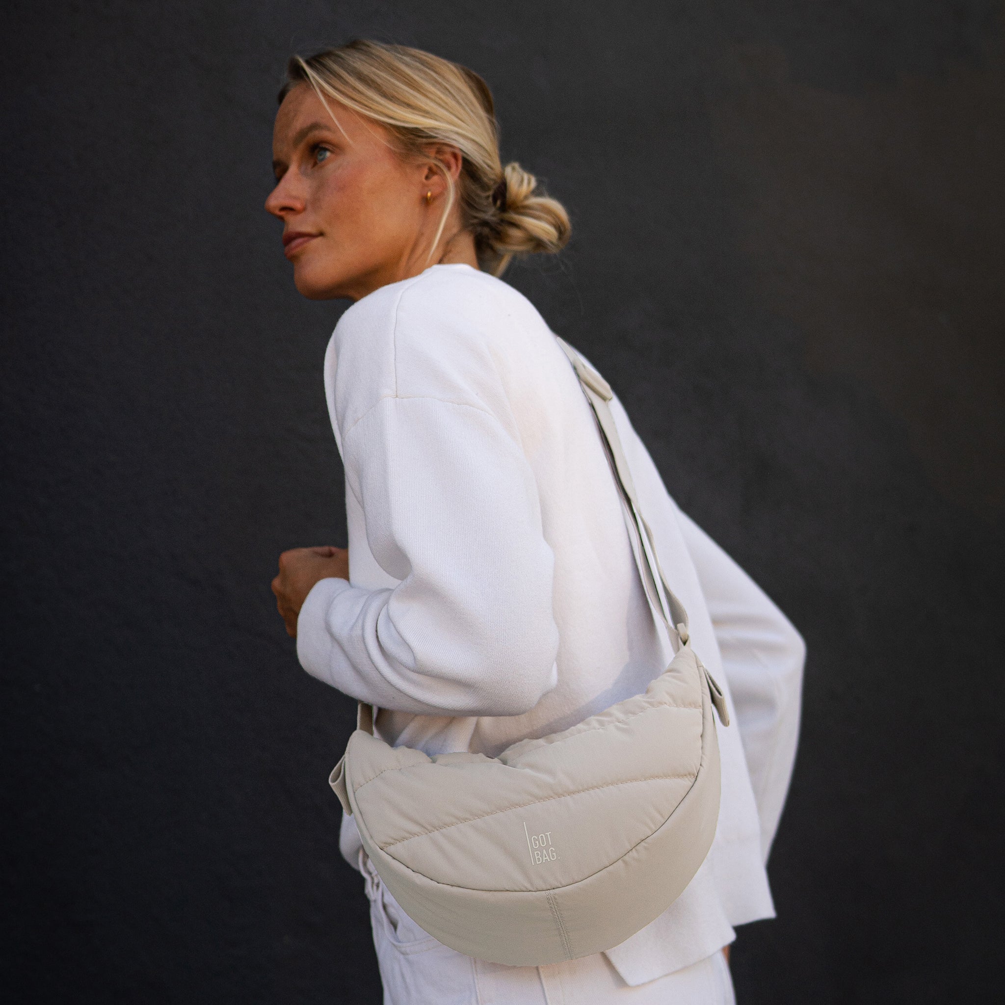 PUFFER MOON BAG SMALL